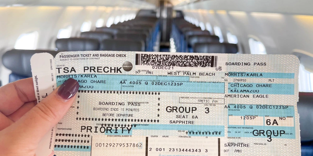 بلیط هواپیما اکونومی چیست و چه فرقی با بیزینس و فرست دارد؟ | ره بال آسمان